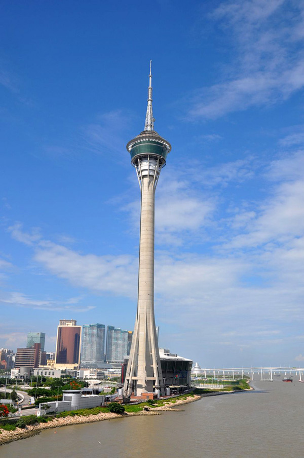 Photo, Image & Picture of Macau Tower Spectacular Scene