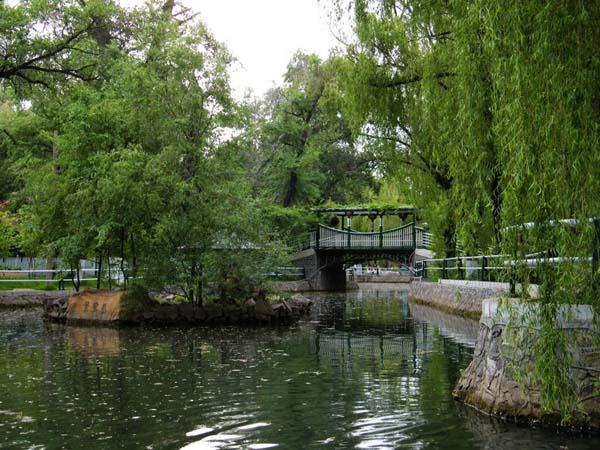 Photo, Image & Picture of Zhaolin Park Lake