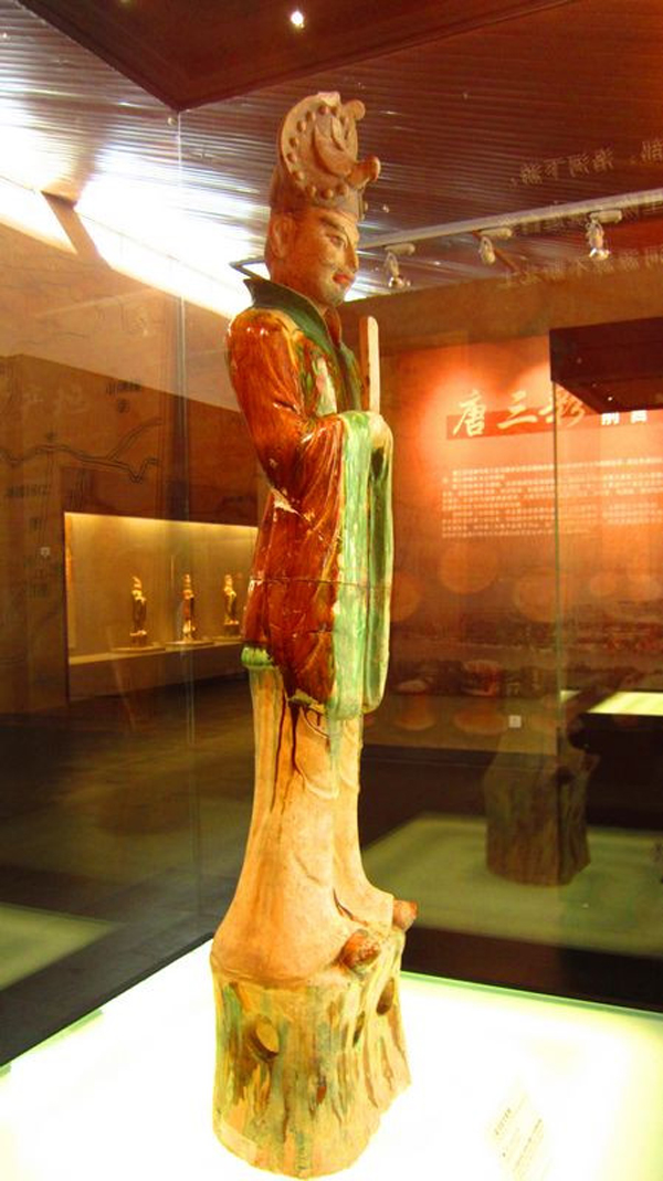 Photo, Image & Picture of Luoyang Museum Three Colored Figure